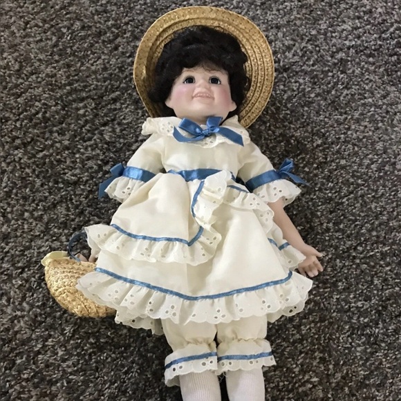 Toys | Brenda Thomas Vintage Once Upon A Rhyme Collection Porcelain ...